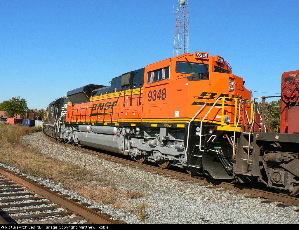 BNSF 9348/NS 134
